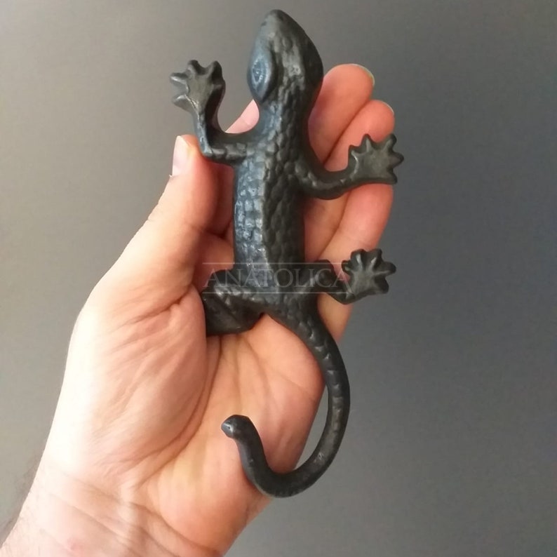 Anatolica Brass Gecko Door Knocker, 6.5 Inches, Lizard Frontdoor ...