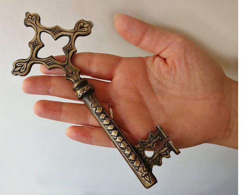 Vintage Cross Key Large 6.93 Inches Solid Brass Engraved Church ...