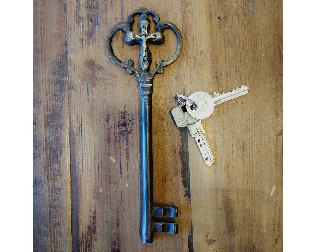 Large Crucifix Cross Key, 7.5 Inch 19.5cm, Solid Brass, Engraved ...