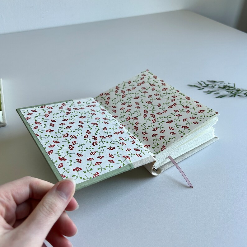 Round Spine Sketchbook With Inset Cover, Arches Text Wove Paper, Artist ...