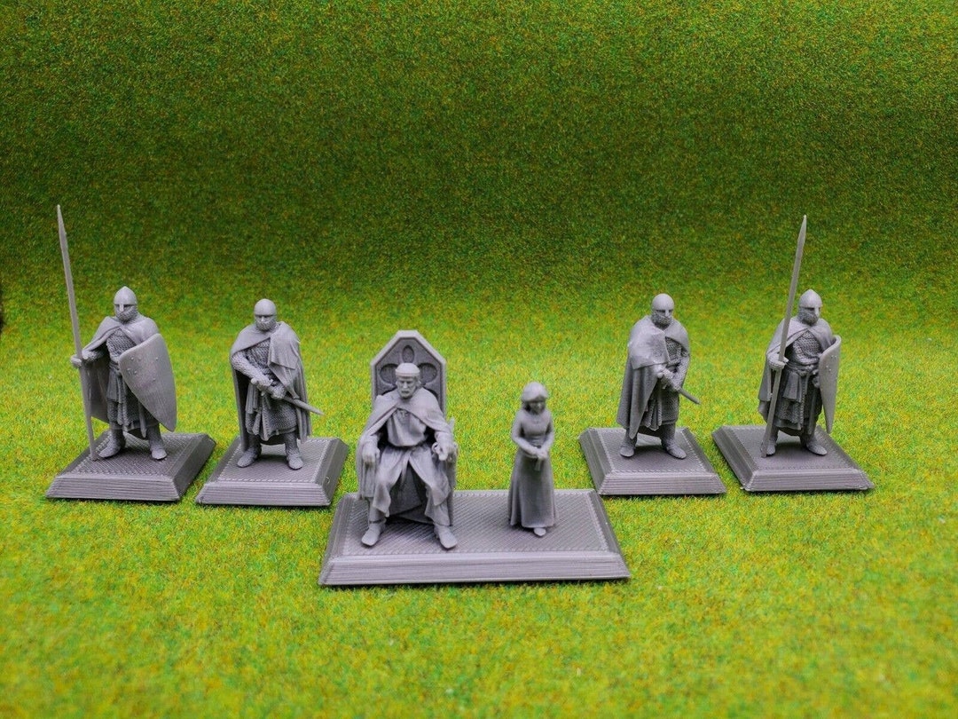 Reconquer Miniature Medieval 28mm King and Young Princess With Court ...