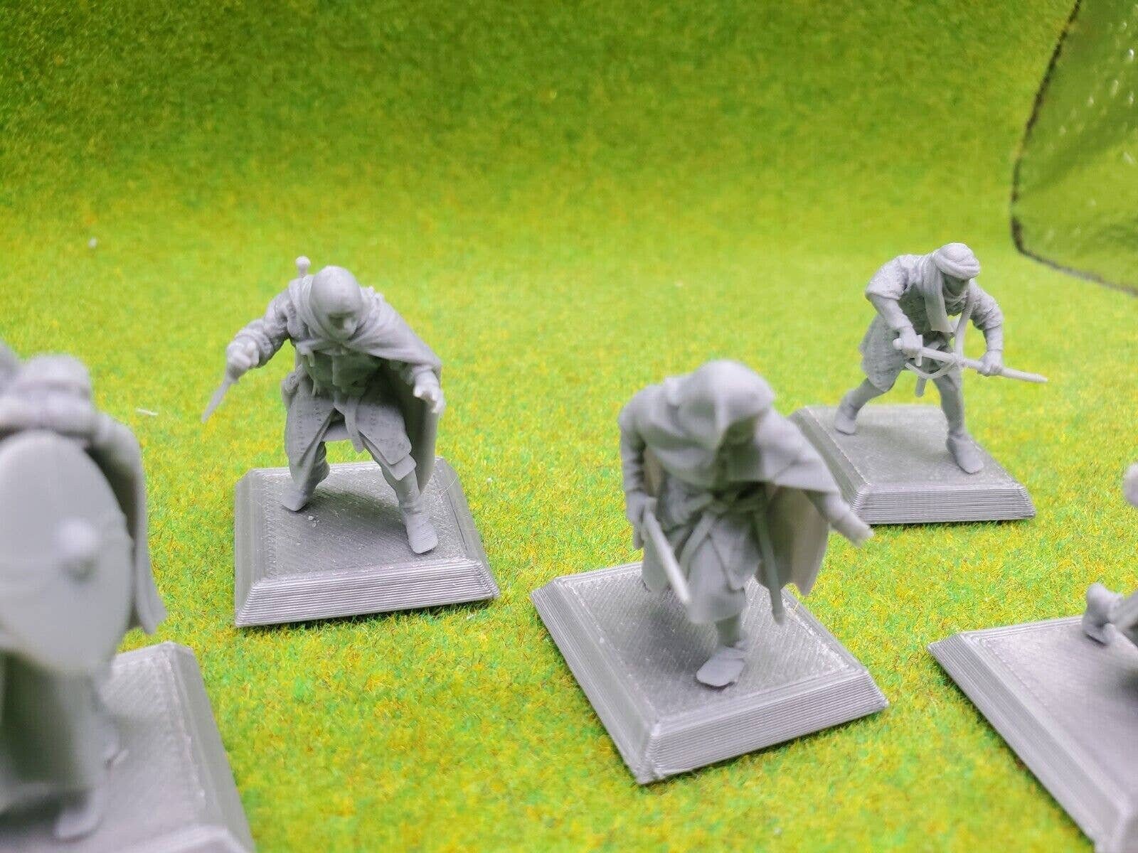 Medieval Infiltrator Knights Miniatures 28mm Wargame 3D Print Reconquer ...