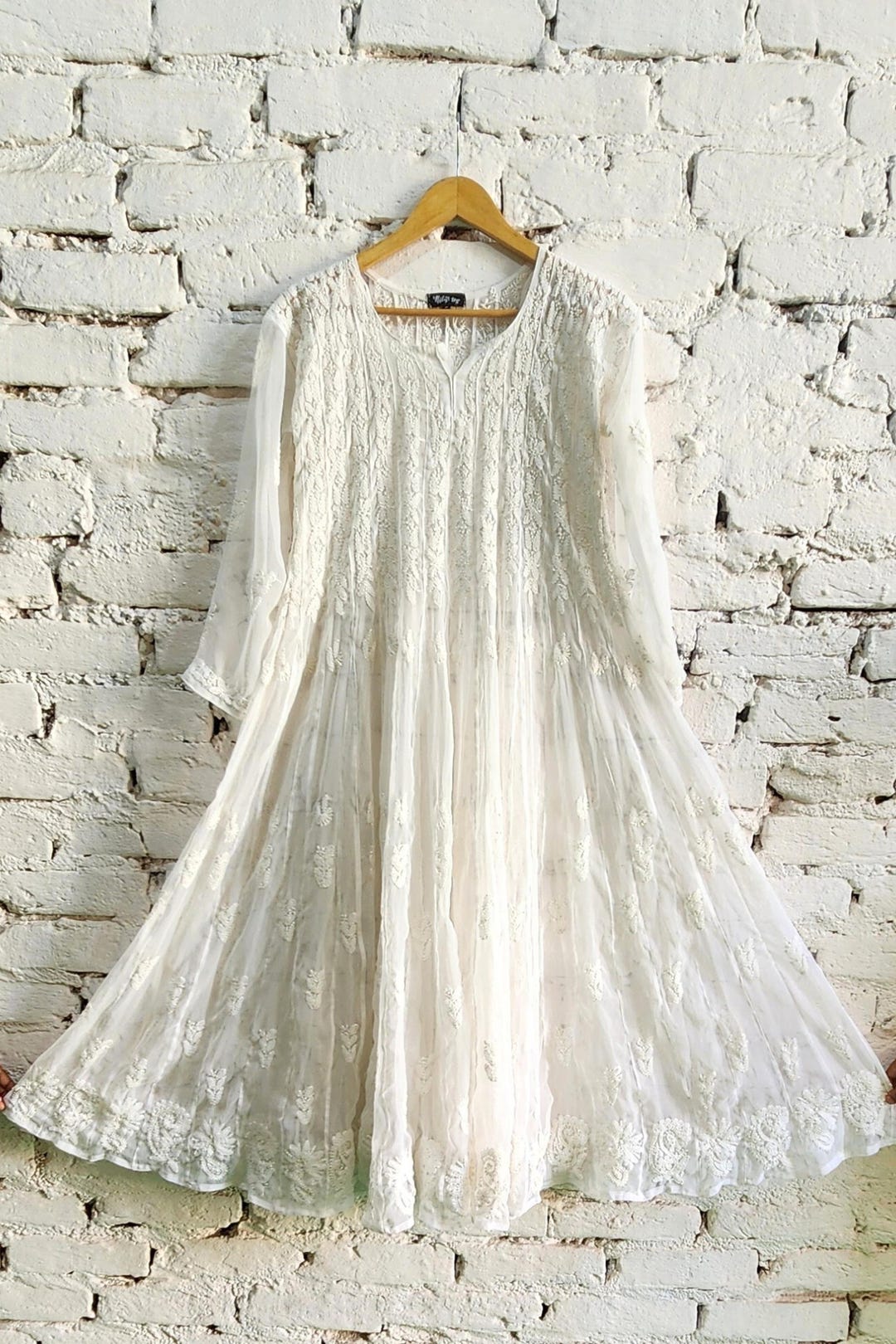 Handmade Chikankari 56 Kali Anarkali With Inner A Line Mulmul Cotton ...