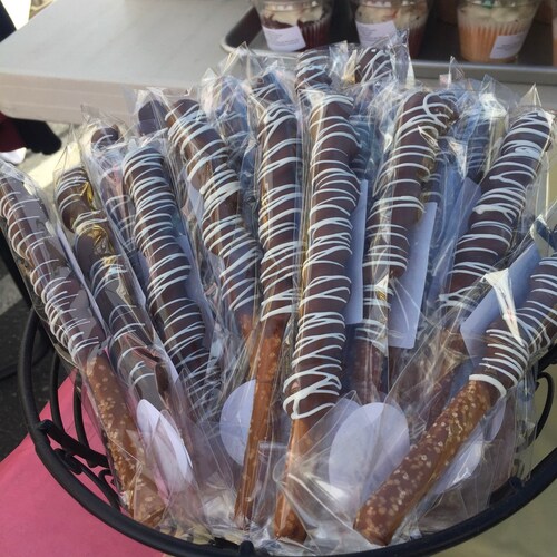 Chocolate Caramel Pretzel Rods 1/2 Dozen | Etsy