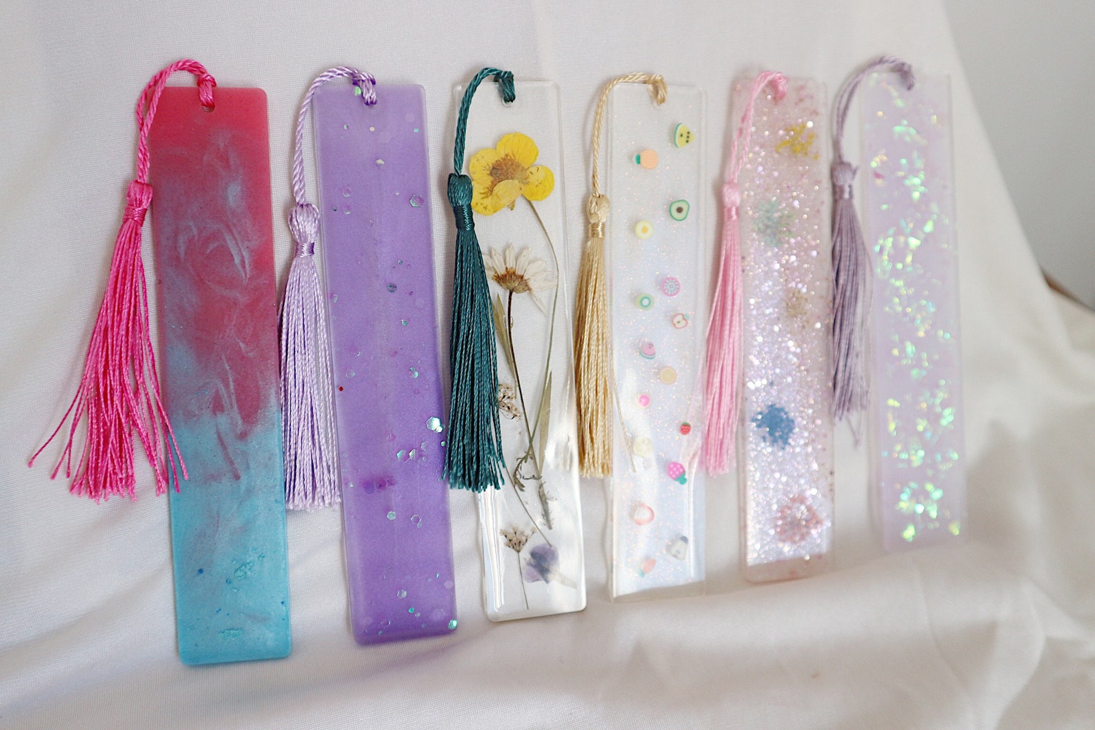 Segnalibri in resina in vari stili con nappe colorate fiori | Etsy