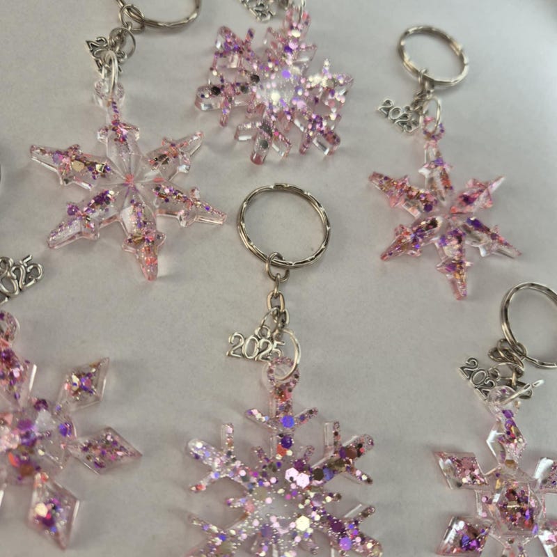 Snowflake Keychain - Etsy