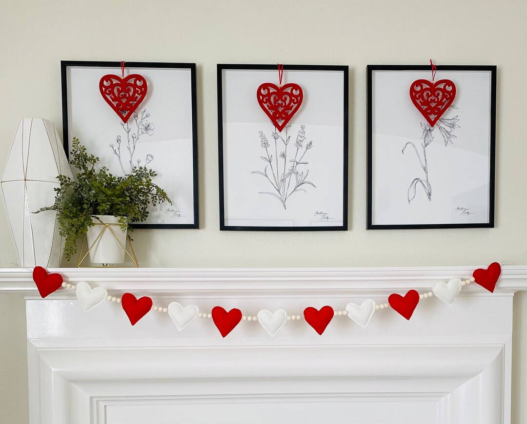 Adjustable Valentines Day Heart Holiday Garland - Etsy