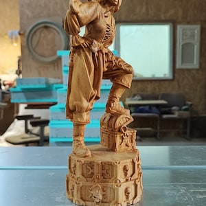 Bloody Mary, the Pirate Queen: Wood Sculpture, Wood Carved Statue, Desk ...