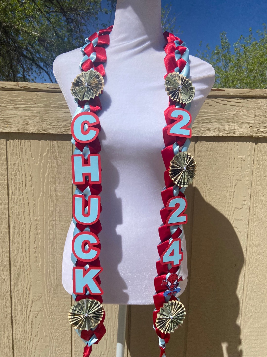 Circle Graduation Lei - Etsy