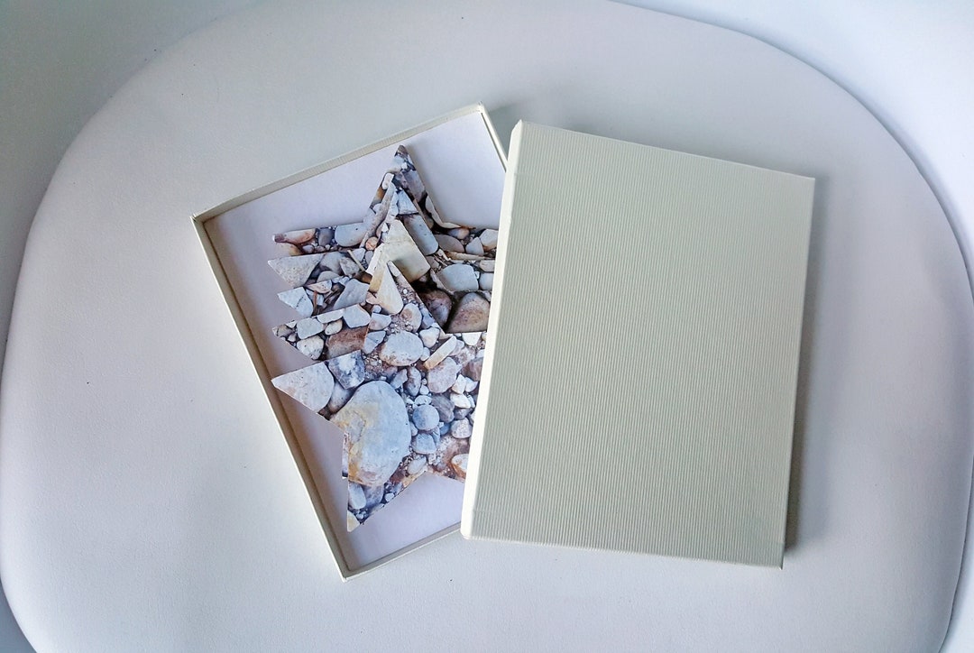 Pebble / Star Coasters in Box, Set of 5 - Etsy