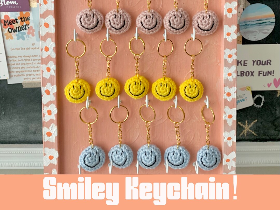 Smiley Face Crochet Keychain - Etsy