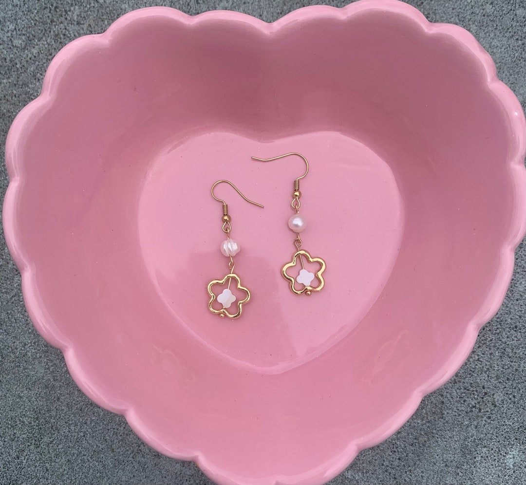 Something Kinda Crazy Gold Flower Pearl Dangles - Etsy