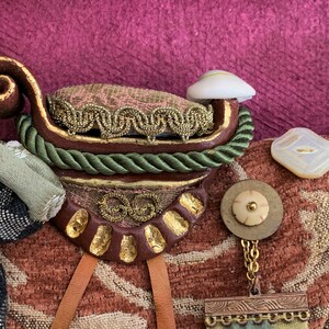 Art Assemblage Animal - Etsy