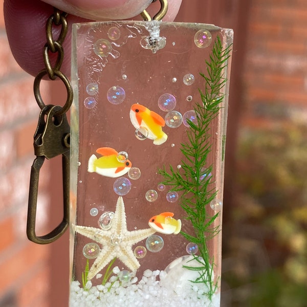 Aquarium Keychain - Etsy
