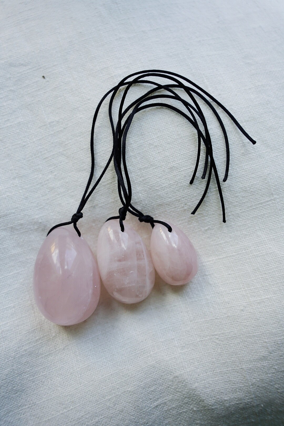 Rose Quartz Yoni Egg Set With Massage Stick Healing Stones for a ...
