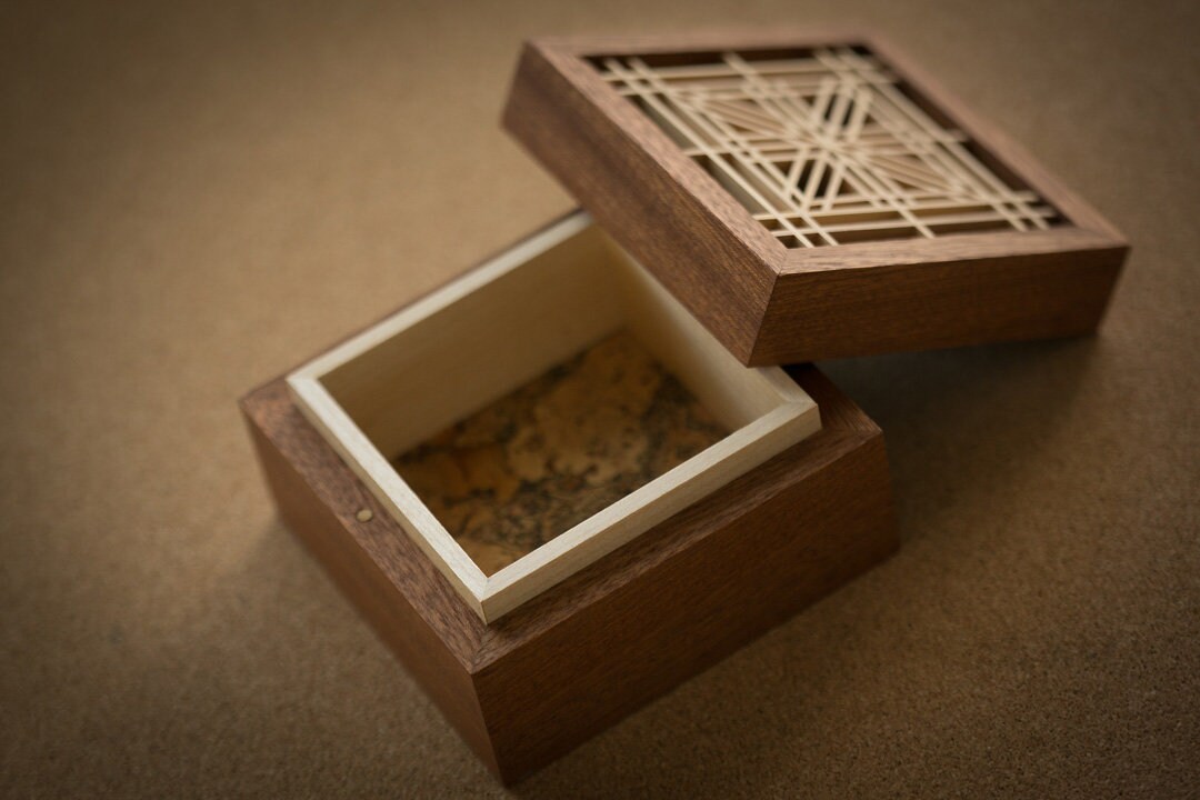Kumiko Decorated Square Box - Etsy