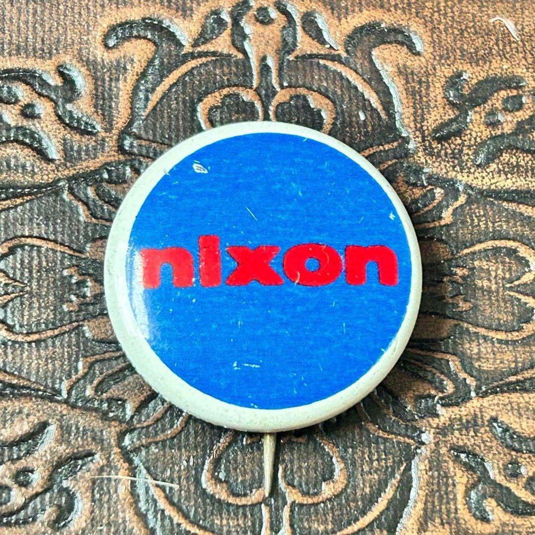 Vintage 1972 Blue Red Richard Nixon President Campaign Button - Etsy
