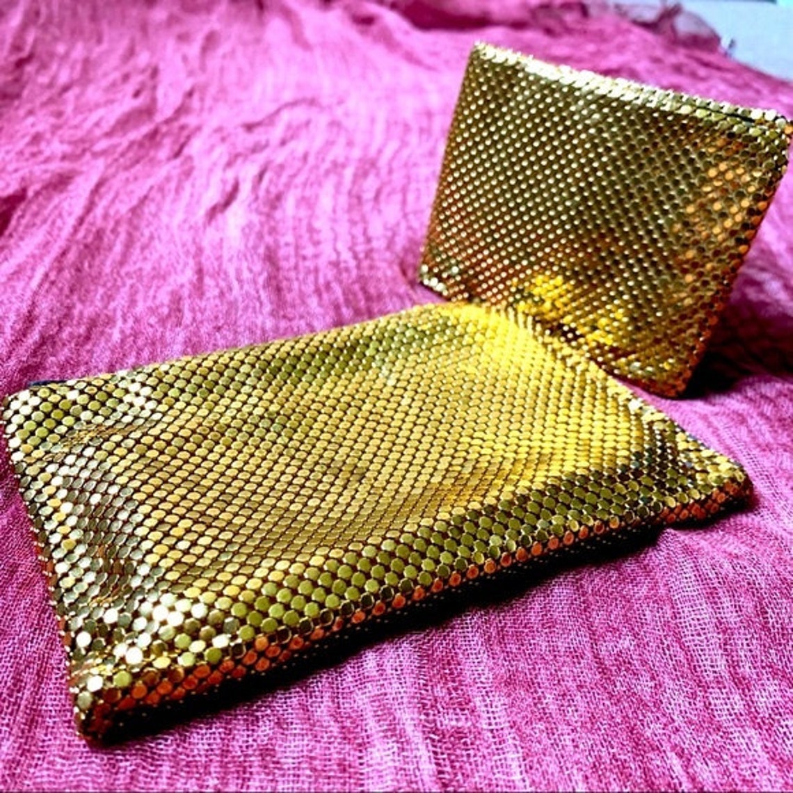 Vintage 1950s Whiting & Davis Gold Mesh Wallet and Zipper Clutch Purse ...