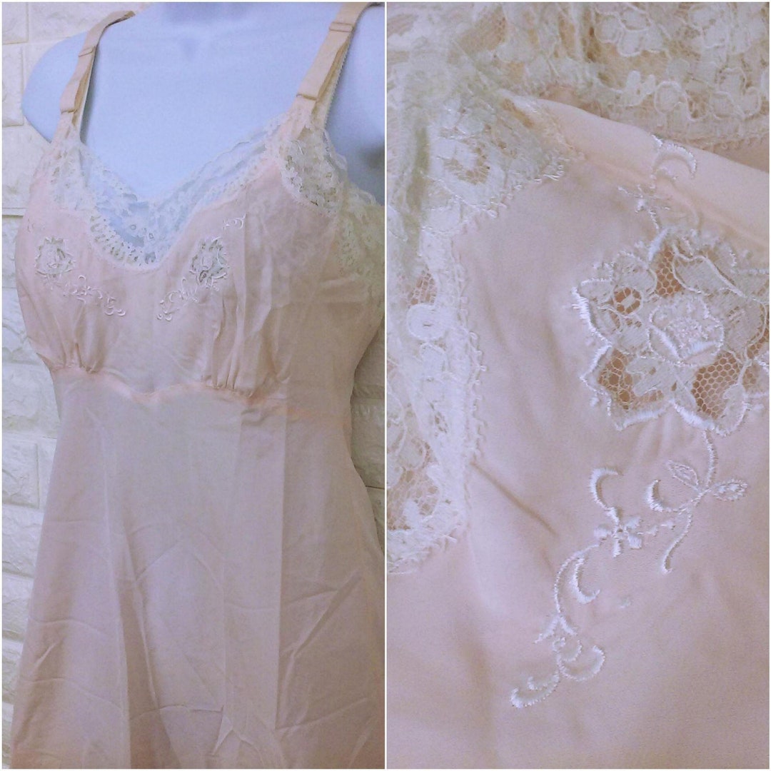 Vintage 1950s Barbizon Acclaim Crepe Remarque Slip Dress Sz 12 Miss Xs