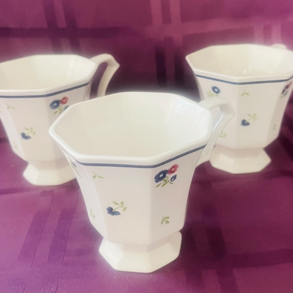 Three Footed Tea Cup - Etsy