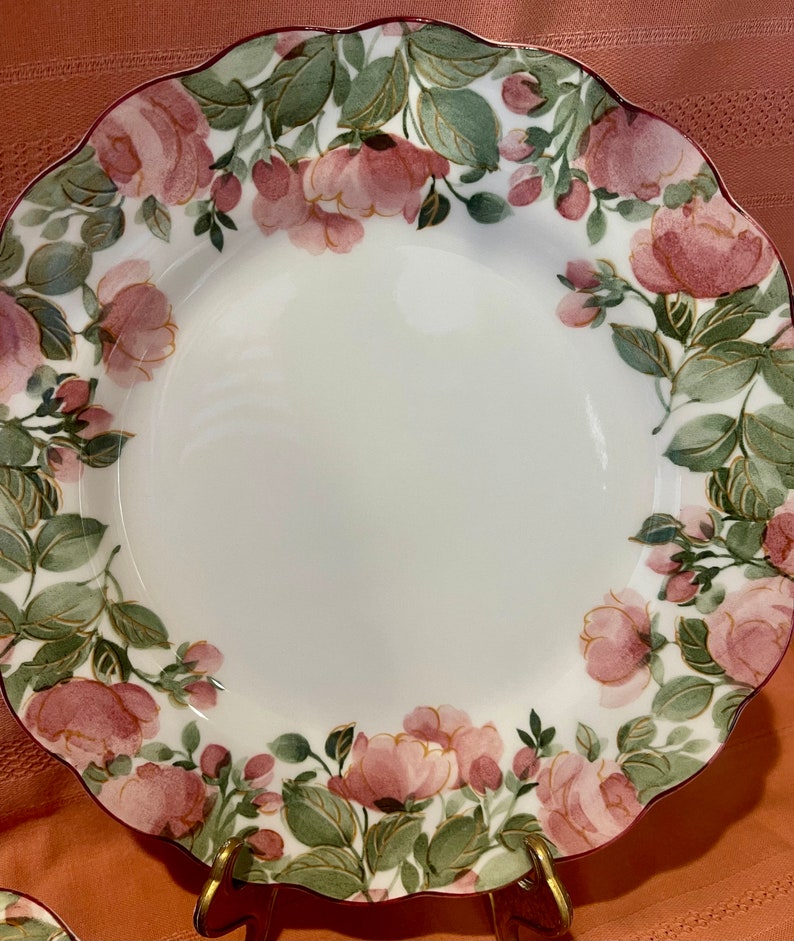 Set of 7 Beautiful Dinner Plates by Nikki in the Precious Pattern - Etsy