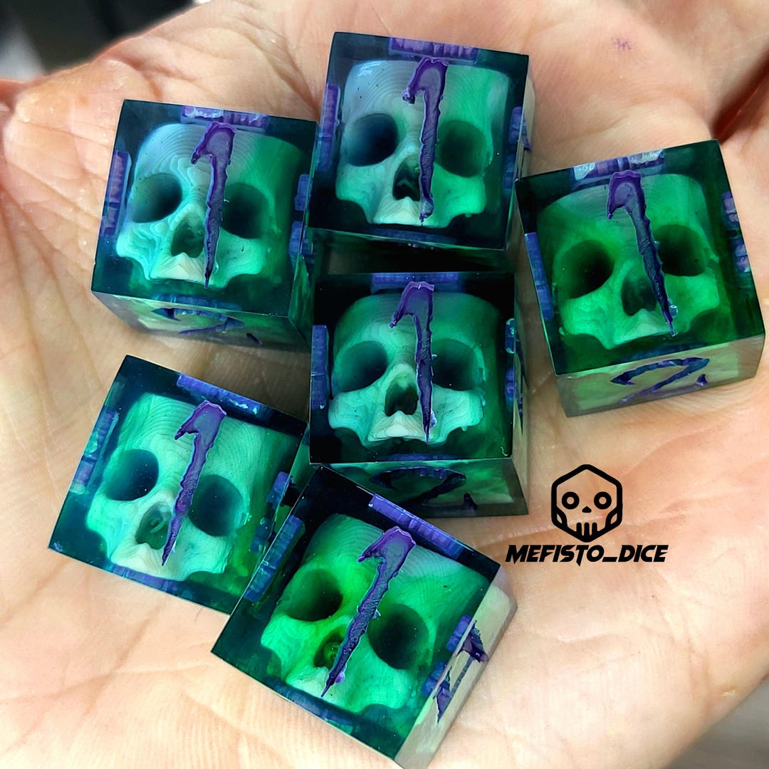 D6 Dice Set for Dnd Dungeons and Dragons With Skull Inside and Purple ...