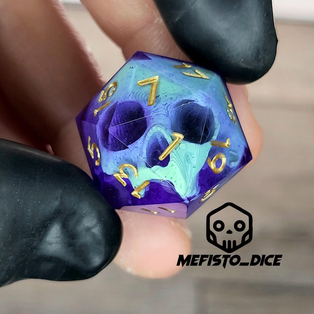 D20 for Dungeons and Dragons Dnd Dice Board Game With Green Skull ...
