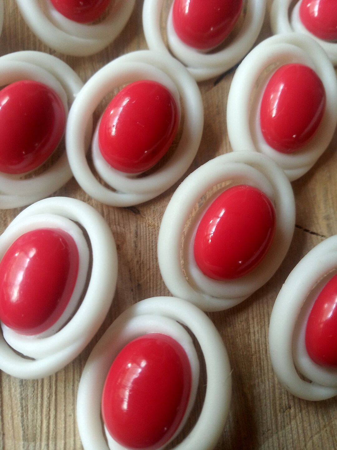 Oval ,vintage Buttons,red and White Color Design,funny Buttons, Set of ...