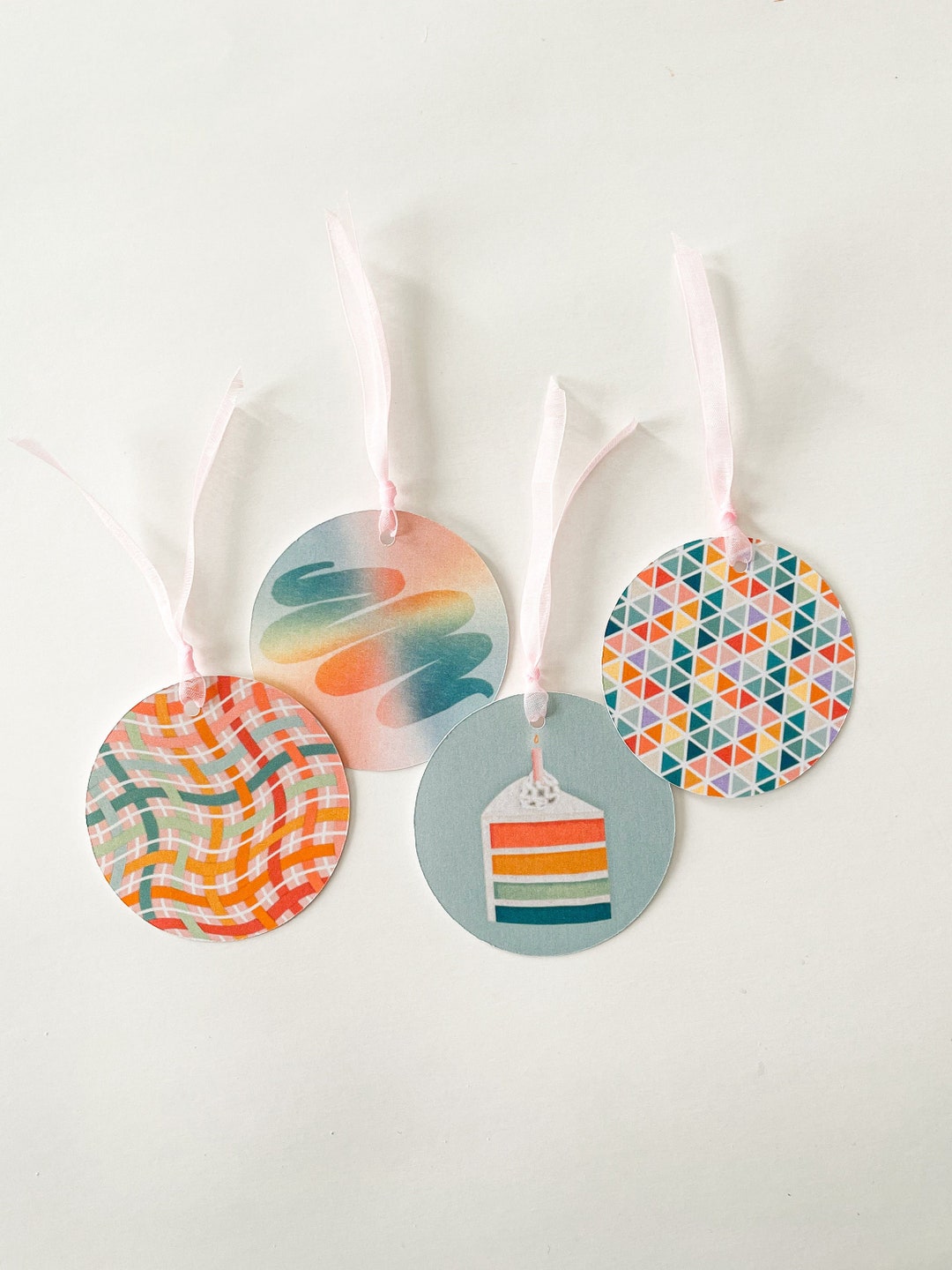 Birthday Gift Tags- CIRCLE | Cute 12 Pack of Colorful Gifting | Package ...