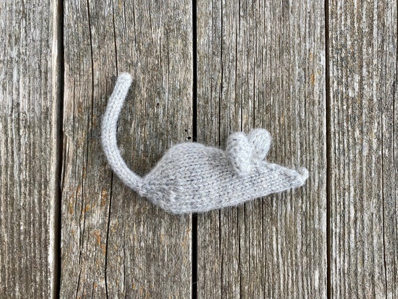 Simple knitting pattern mouse cat toy pattern for toys | Etsy