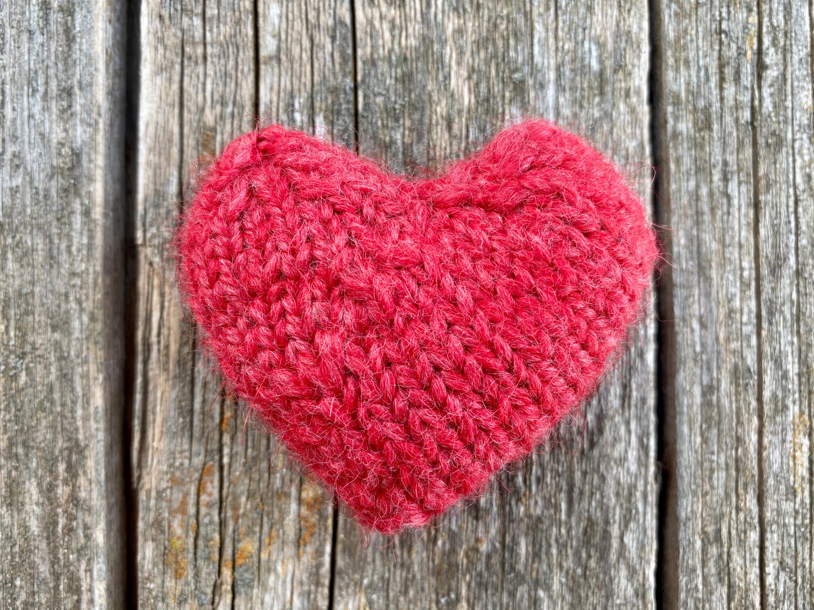 Knitted Heart Pattern, Simple Knitting Pattern Heart, Stuffed Heart ...