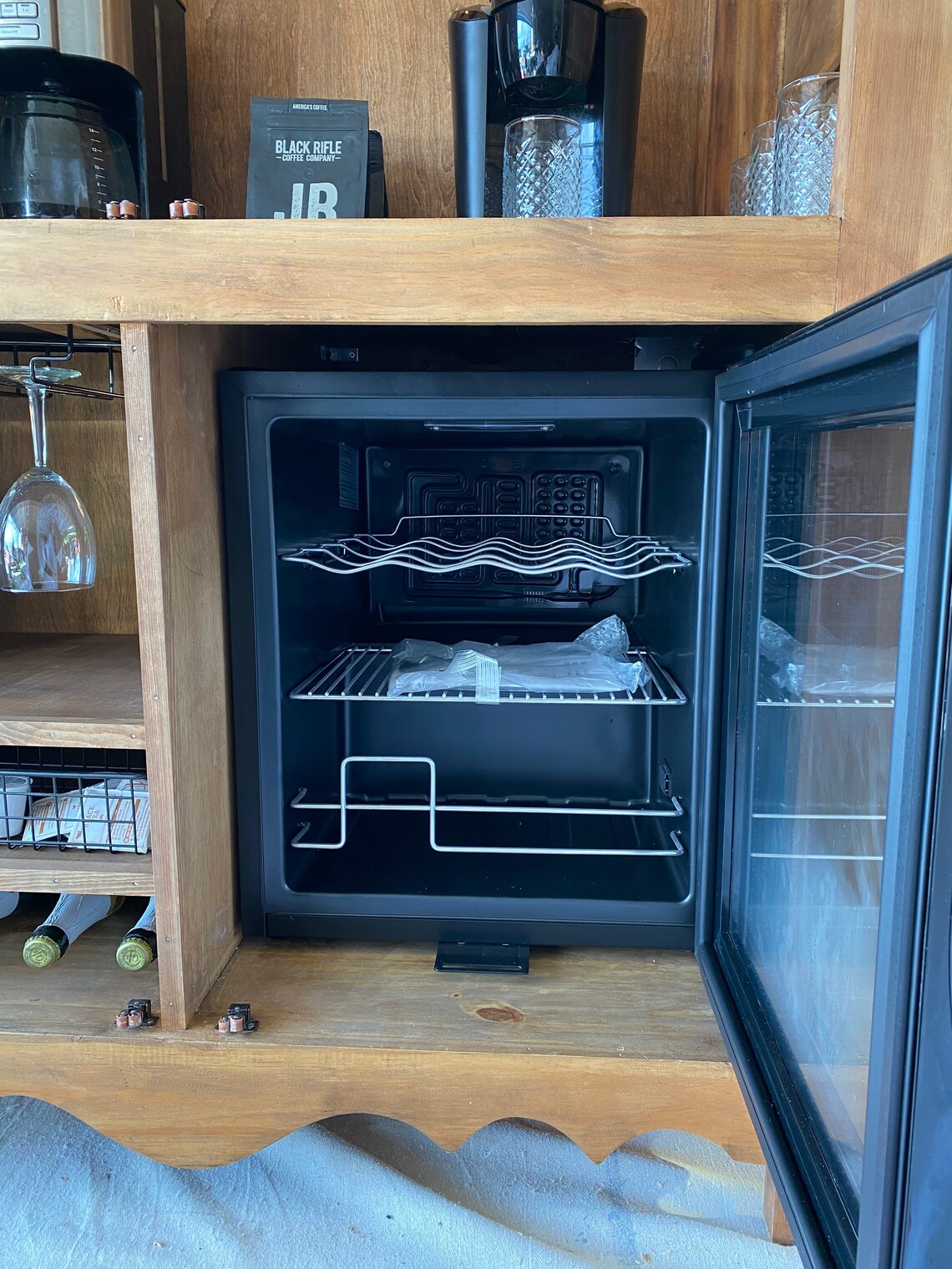 Portfolio Rustic Farmhouse WINE & BEVERAGE Bar - Etsy