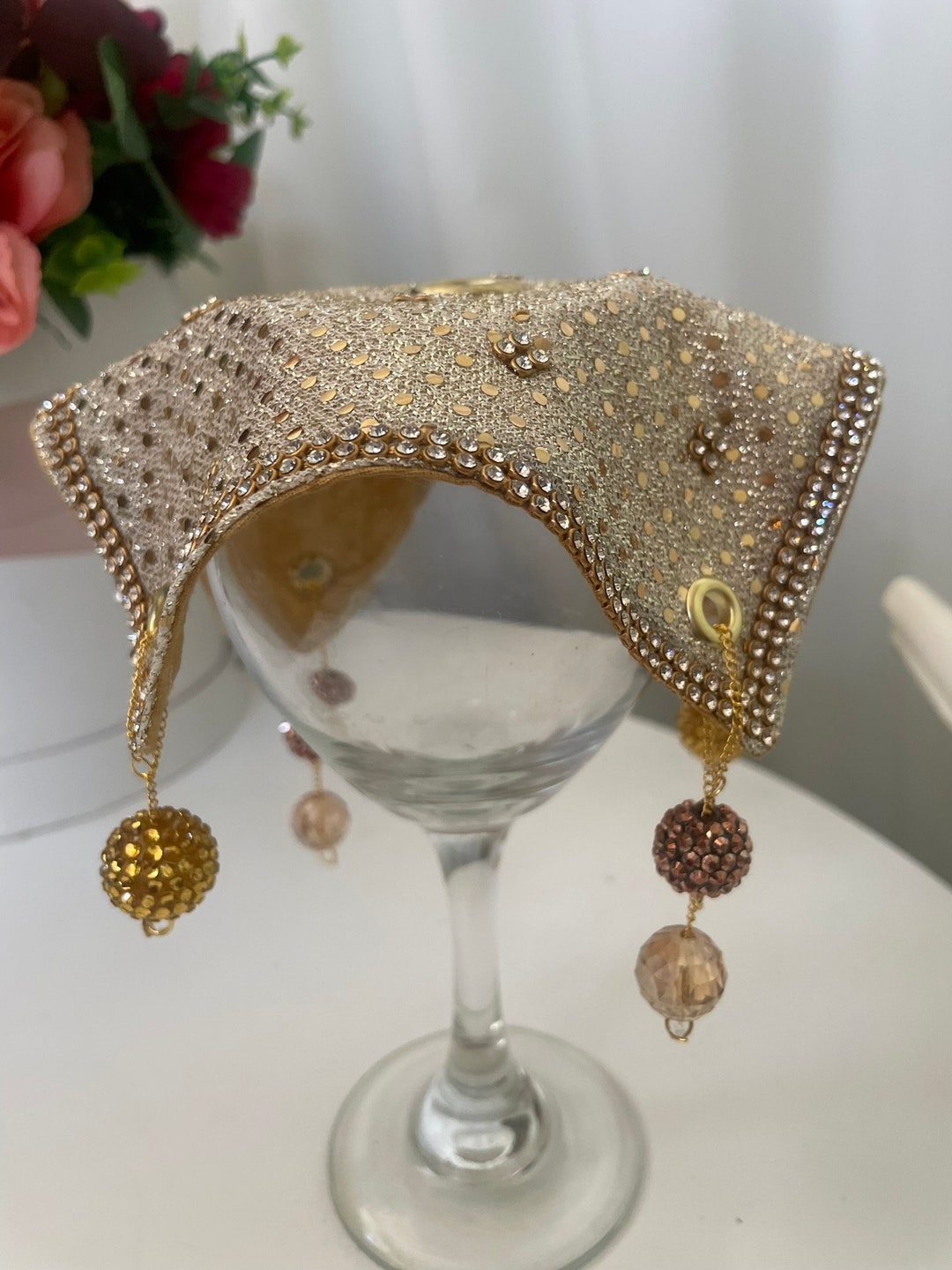 Glass Cover | Gold Sparkly Design | Straw Hole for Easy Sipping | Anti ...