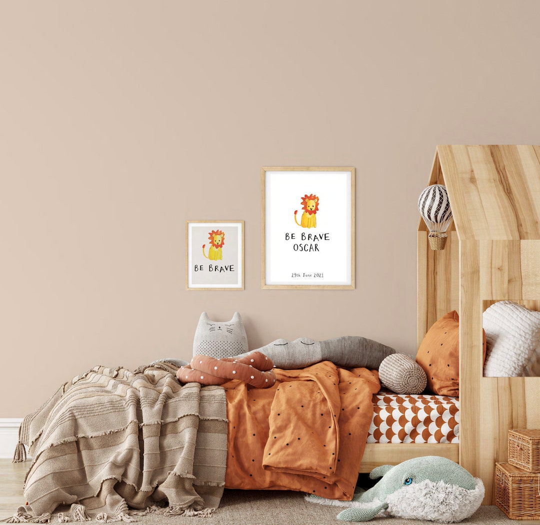 Be Brave Personalisierter Löwe Wand Art Print Von Ruby und Rafe New ...