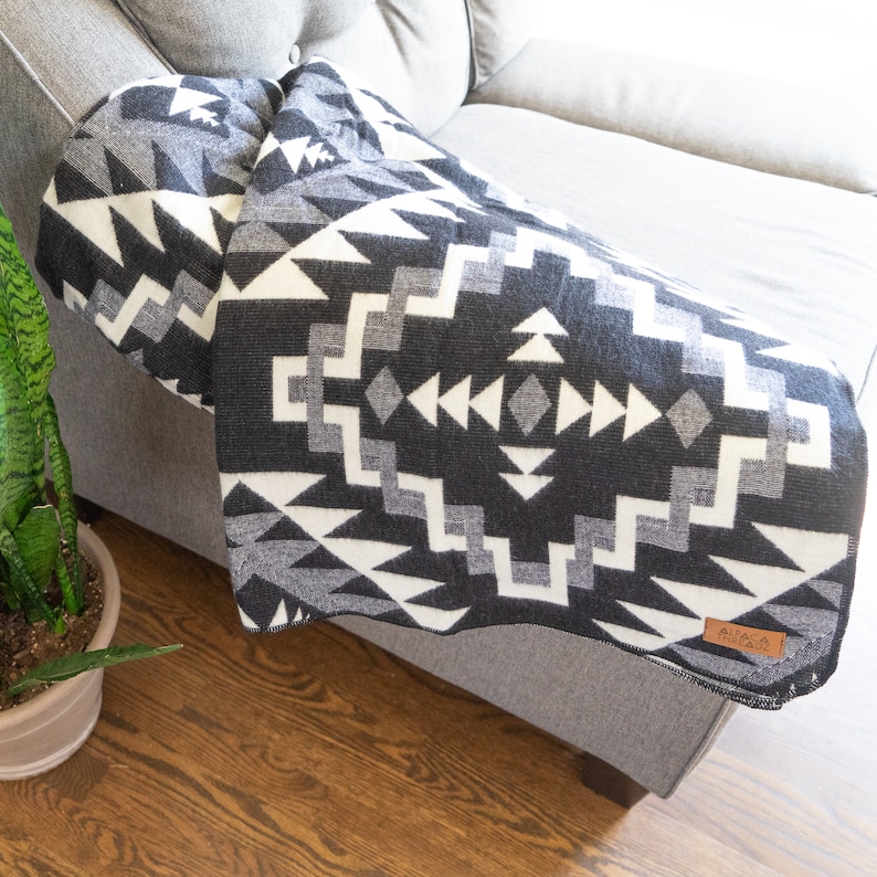 Handmade Alpaca Wool Blanket – Queen Size Geometric Artisan Design ...