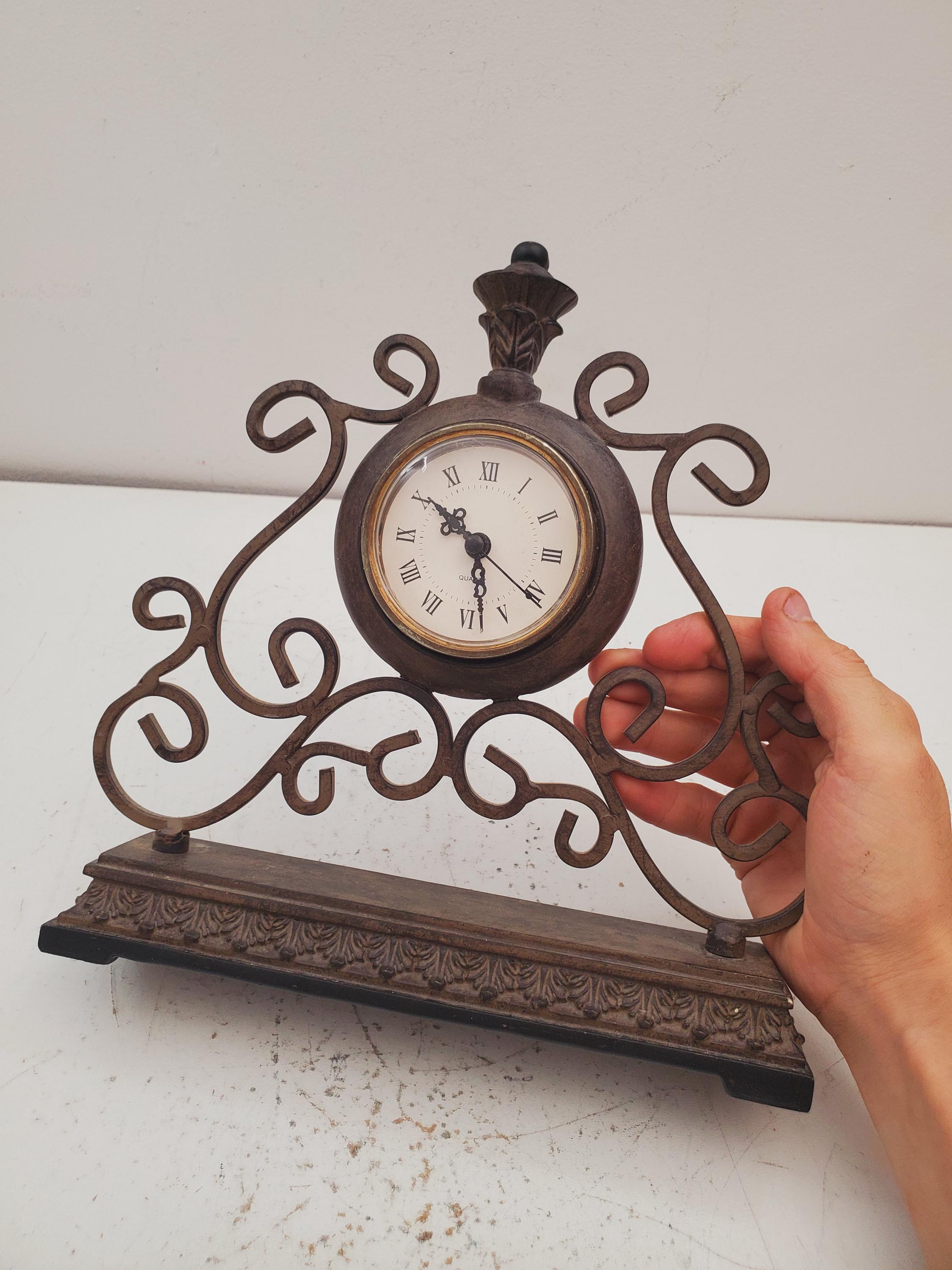 Vintage Watch/clock Metal Stand Table Clock Battery Operated - Vintage ...