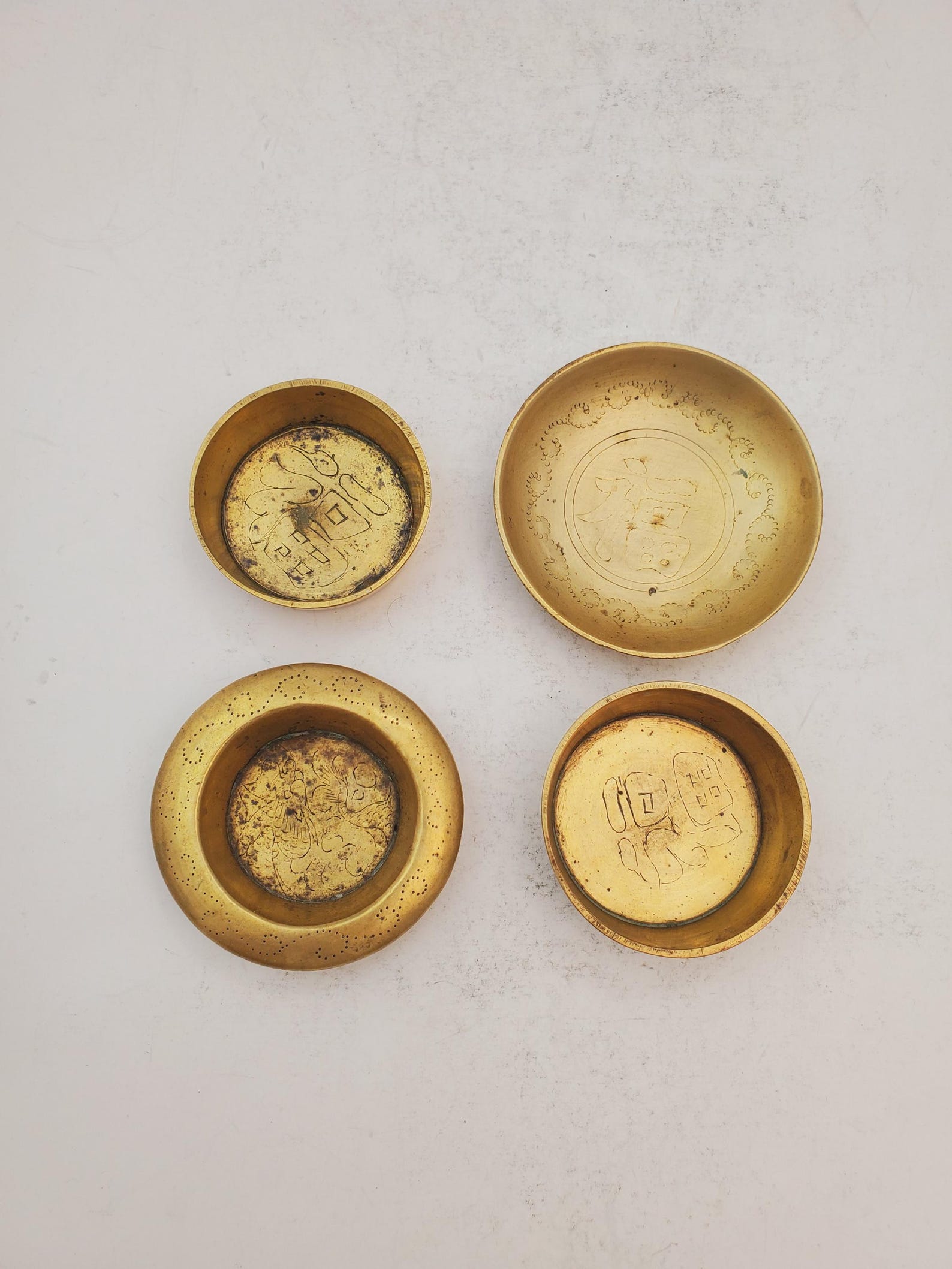 Vintage Brass Plates,small Brass Plate, Carved Trincket Plate, Carved ...