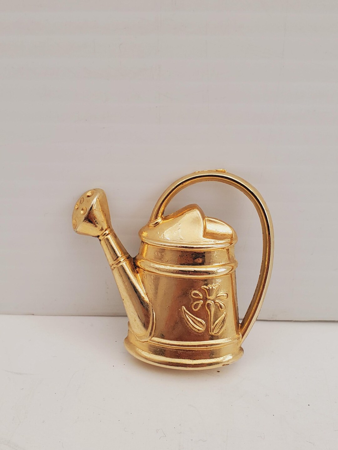 Miniature Metal Watering Can - Miniature Watering Can: Classic ...