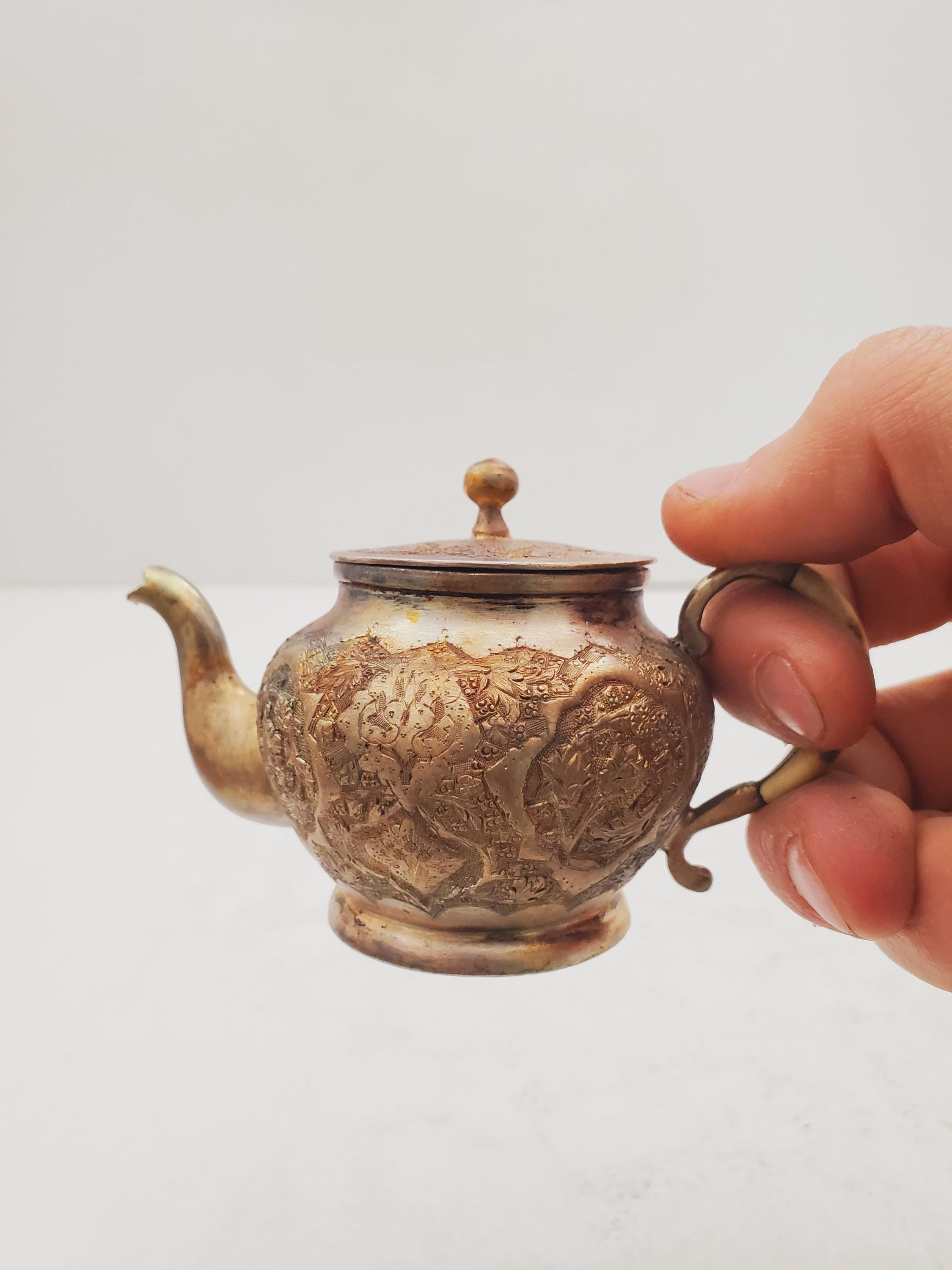 Vintage Small Tea Pot With Lid and Hand || Simple Plain Design ...