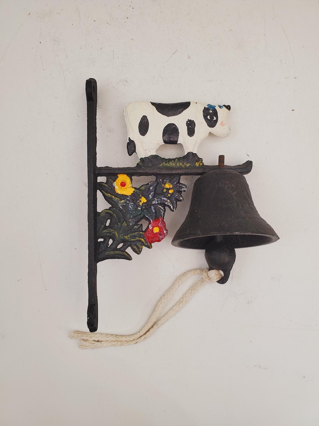 Vintage Cast Iron Dinner Bell Wall Mount Decor Bell Vintage Garden ...