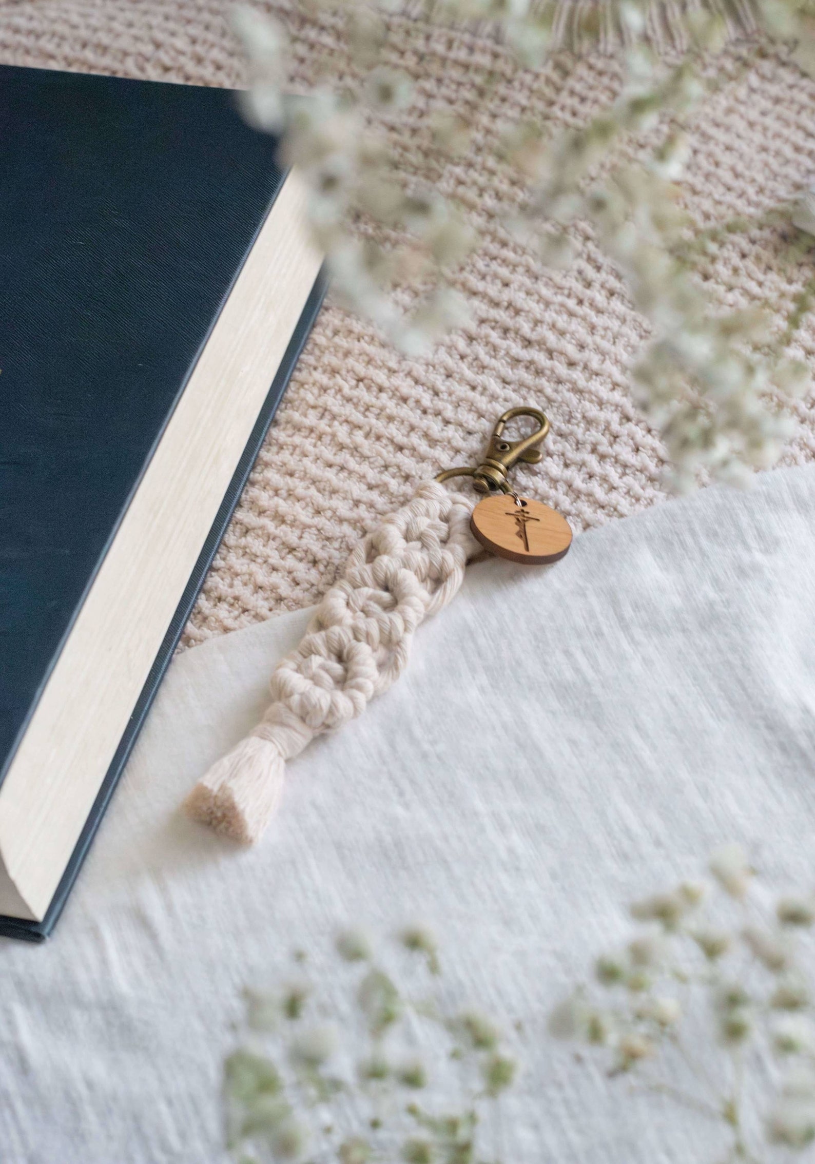 Catholic Macrame Keychain With Wood Attachment | Catholic Saint Quote ...