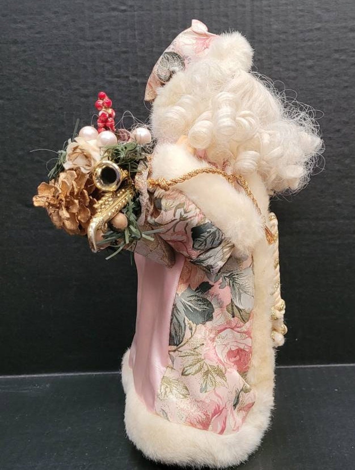 EXCEPTIONAL VINTAGE SANTA Tree Topper Santa Clause Gold Tapestry Robe ...