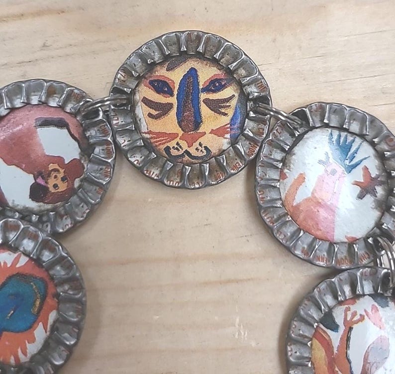 Mid-century 70s Hand-painted Bottle Cap Bracelet Metal Hand-crafted>one ...