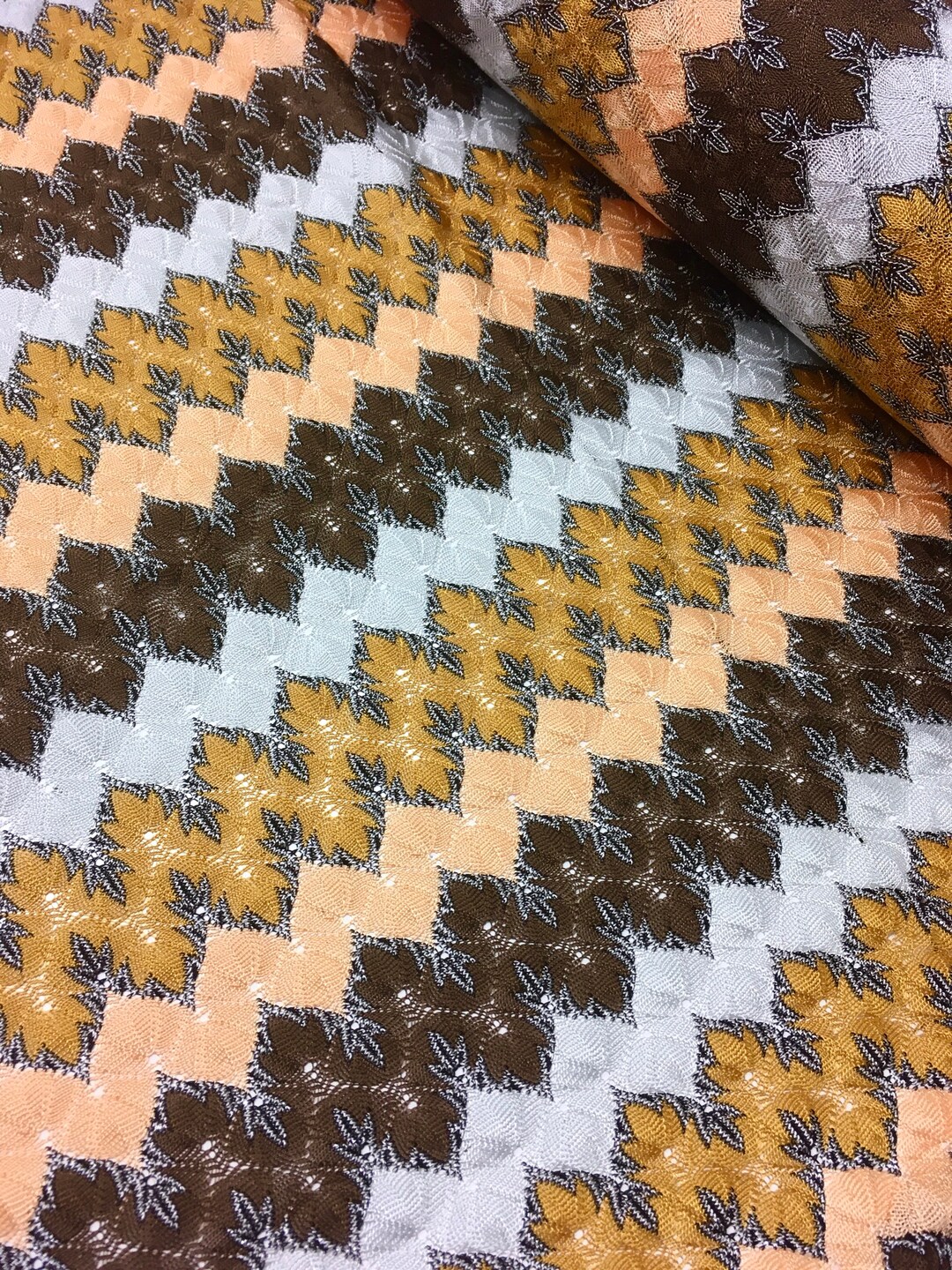 Трикотажные ткани, зигзагообразная ткань, оранжево-коричневый, бежевый ...