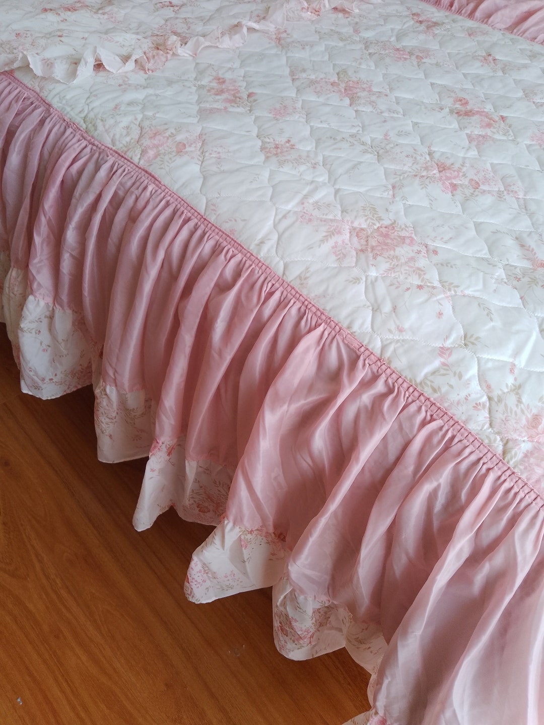 Vintage 1970s Pink Quilted Bedspread by Sleepmaster, Pink Taffeta ...