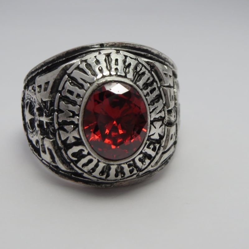 College Ring - Etsy