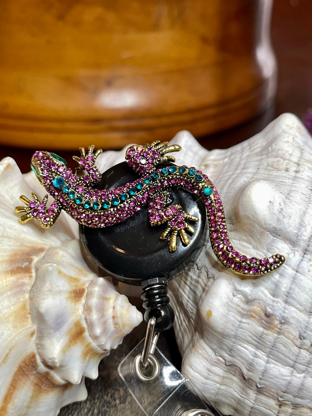 Iguana Lizard ID Badge Reel Holder Rhinestone Crystal Retractable Belt ...