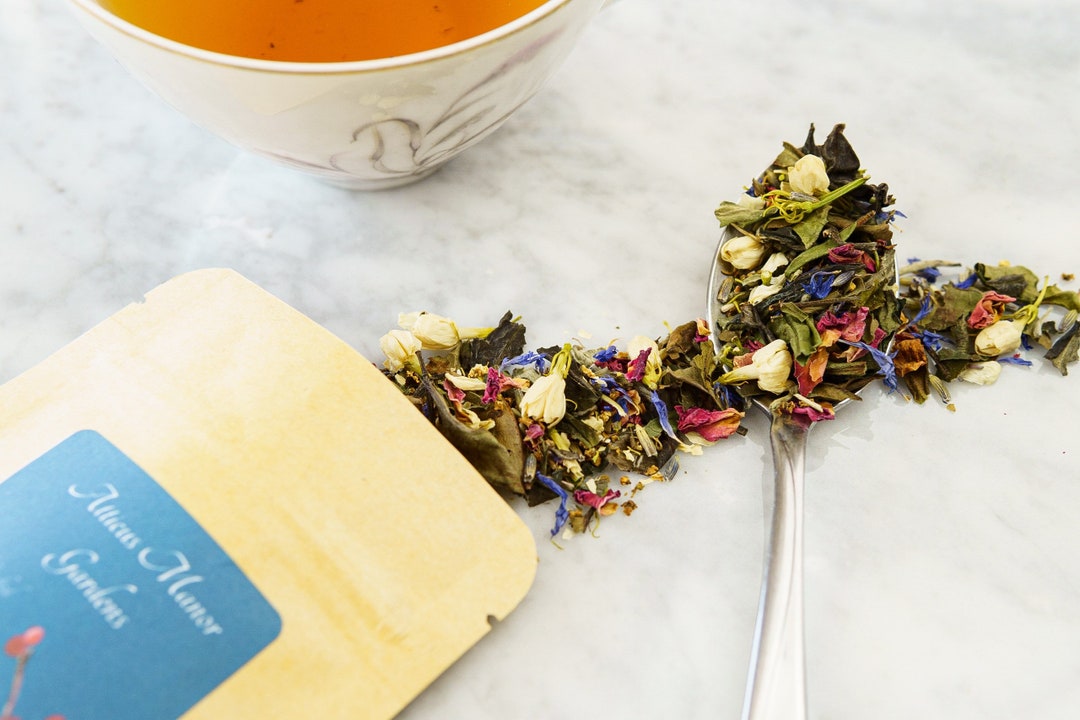 Floral White Tea Blend, Romantic Gardens, Loose Leaf, Organic, Jasmine ...