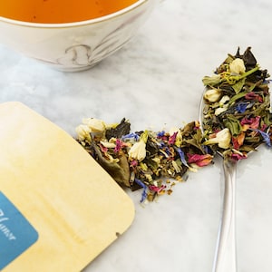 Floral White Tea Blend, Romantic Gardens, Loose Leaf, Organic, Jasmine ...