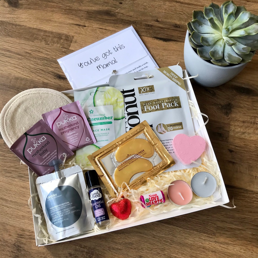 Mum to Be Pamper Gift Box / Secret Santa Spa Box / Pregnancy Spa Pamper ...